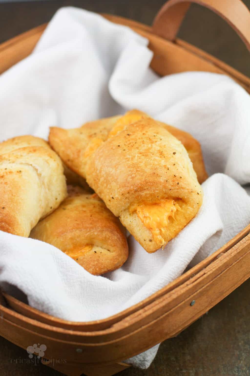 Cheddar Cheese Stuffed Crescent Rolls – Erica's Recipes