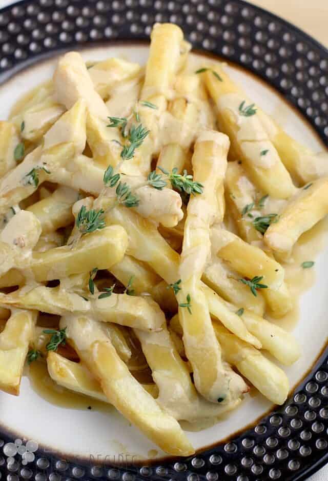 Mexican Poutine with Smoked Cheddar Chile Queso – Erica's Recipes