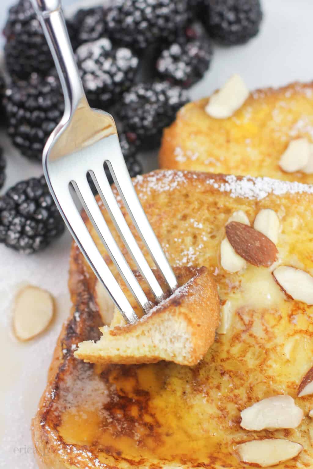 Blackstone French Toast with Amaretto – Erica's Recipes